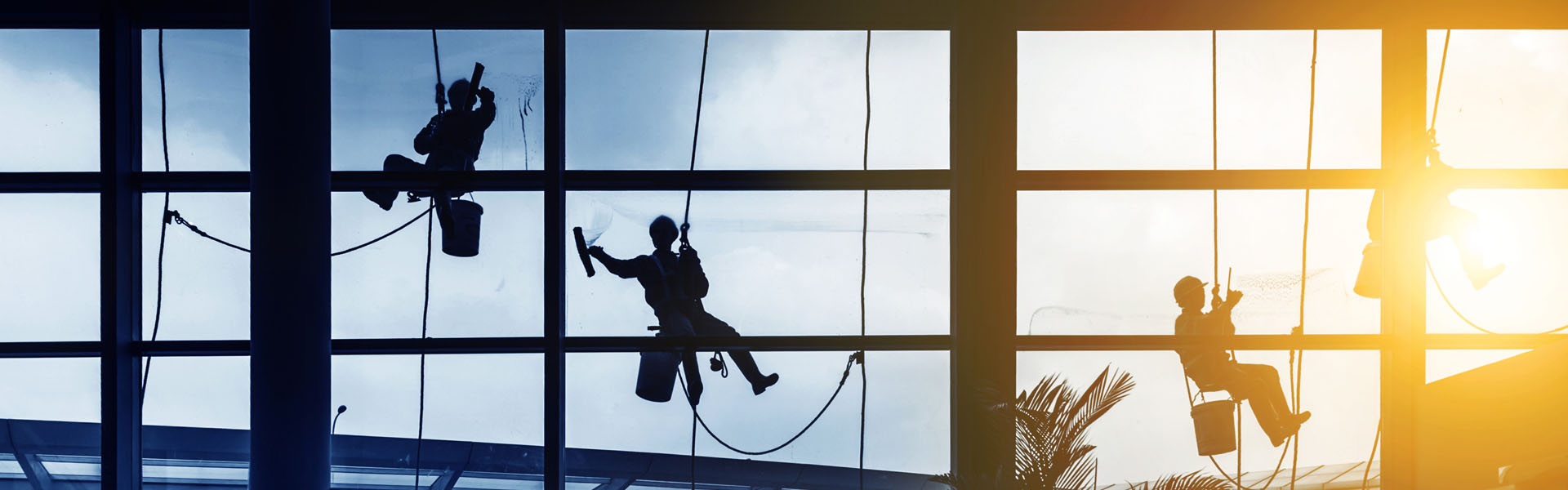 Reinigungsfirma Berlin für Gebäudereinigungen aller Art | Putz-Zeit